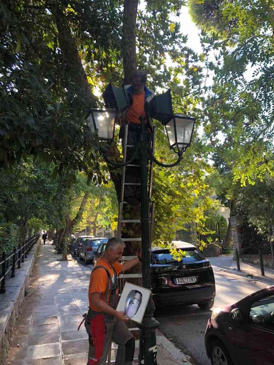 LED στο παραδοσιακό κέντρο της Κηφισιάς - ΚΕΔΕ