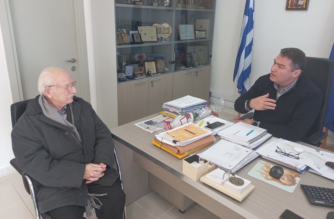 Χερσόνησος: 89χρονος-σύμβολο δια βίου μάθησης- ετοιμάζεται για το ...