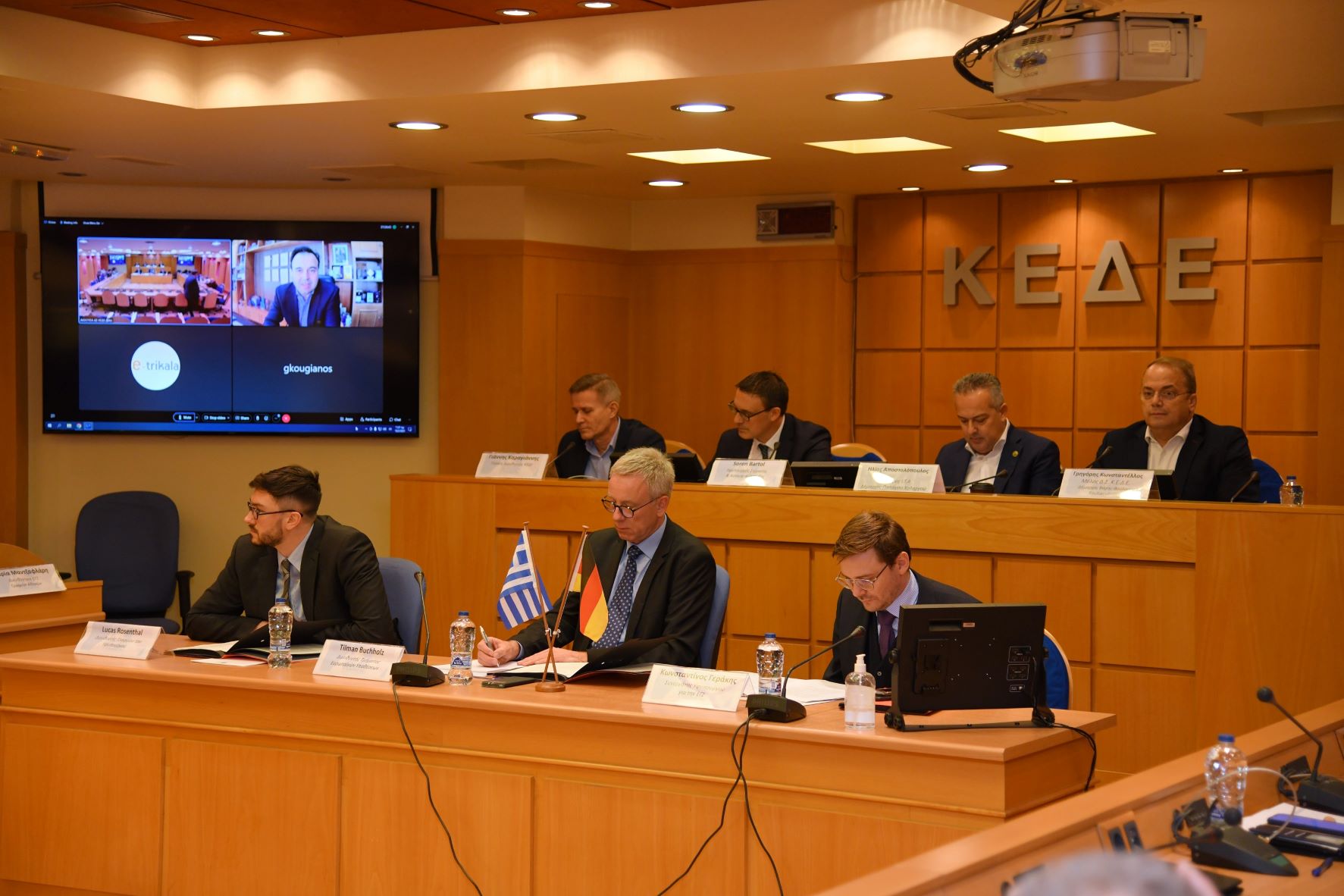 Επίσκεψη στην ΚΕΔΕ του εντεταλμένου της Ομοσπονδιακής Κυβέρνησης για ...