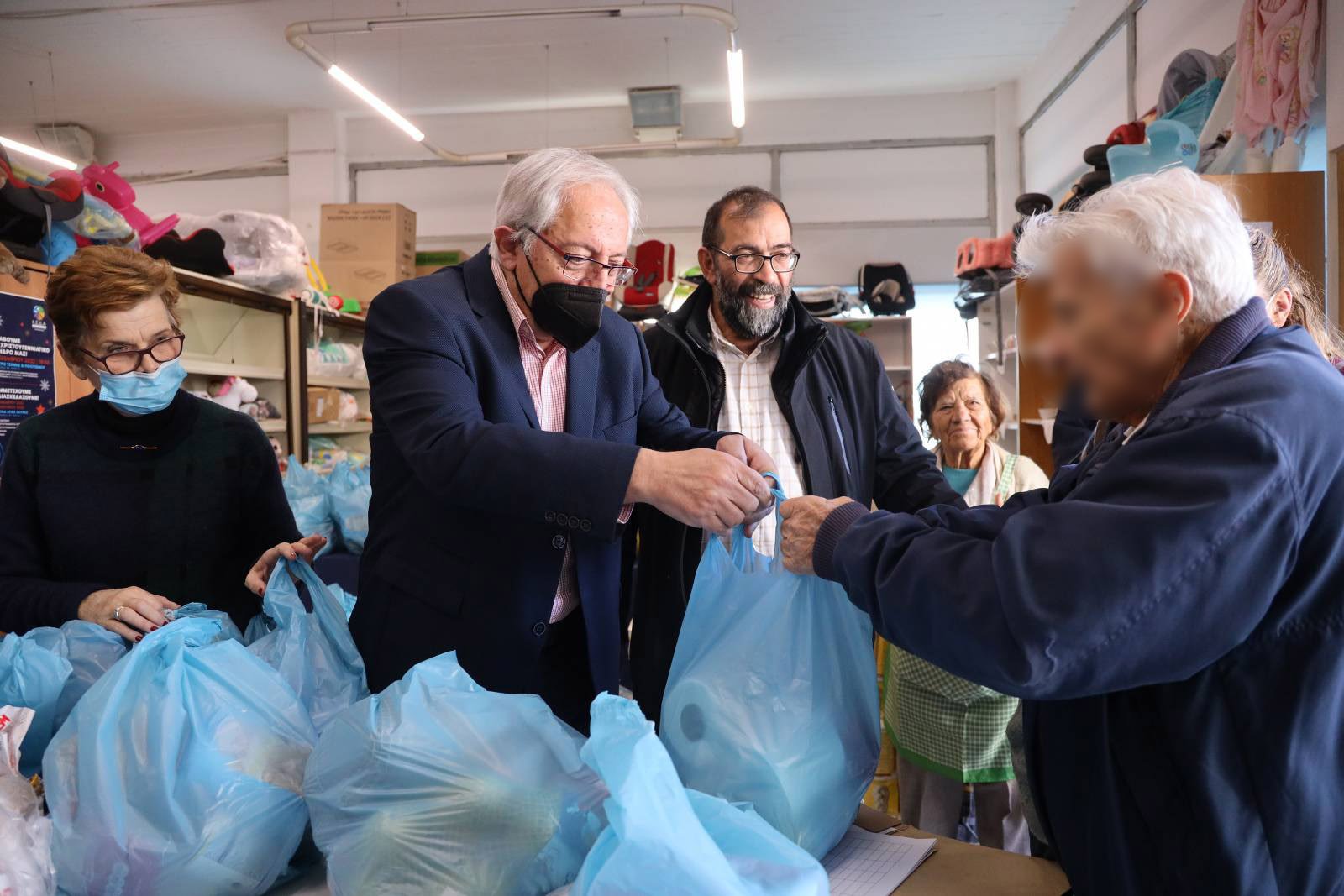 Μαρούσι: «Αγκαλιά αγάπης και αλληλεγγύης» από το Κοινωνικό Παντοπωλείο ...