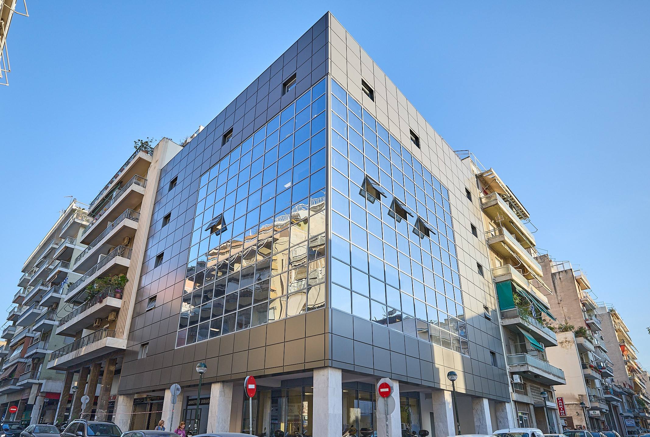 Επαναλειτουργεί η Κεντρική Δημοτική Βιβλιοθήκη Πειραιά - ΚΕΔΕ