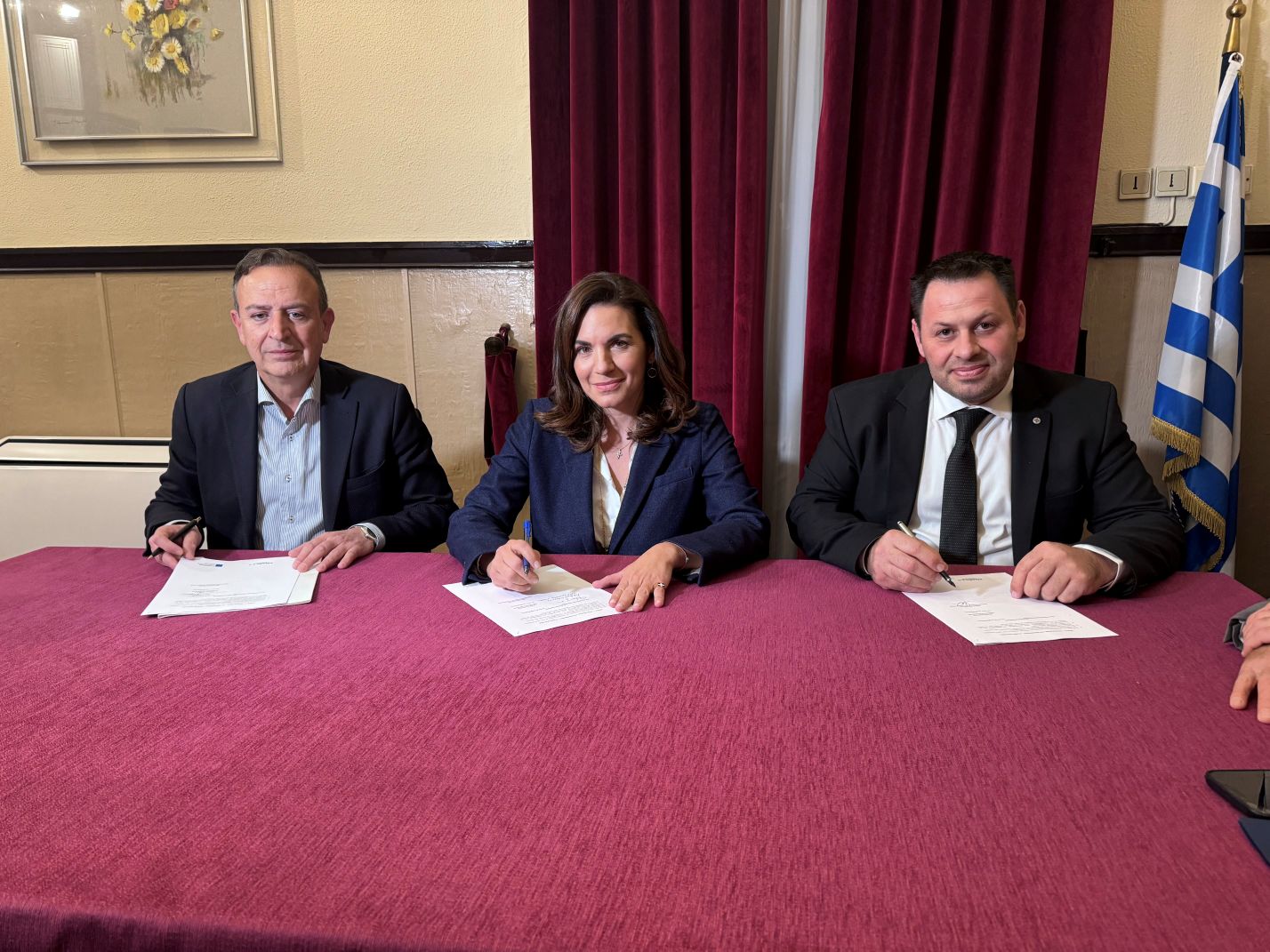 Υπογραφή μνημονίου συνεργασίας μεταξύ υπουργείου Τουρισμού, δήμου ...