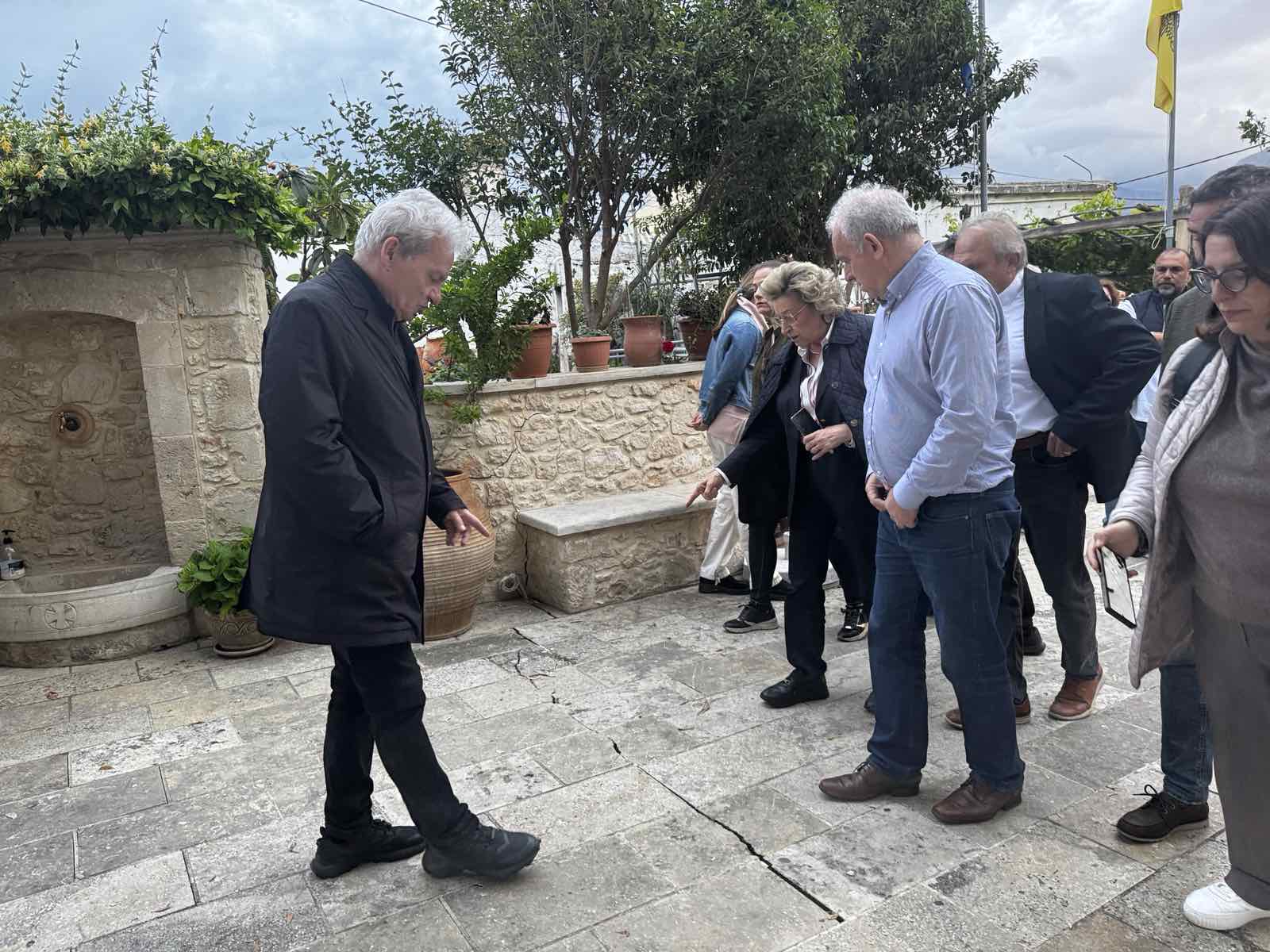 Ηράκλειο: Ανησυχία για τις ρηγματώσεις στις Βούτες - Ακατάλληλα τέσσερα ...