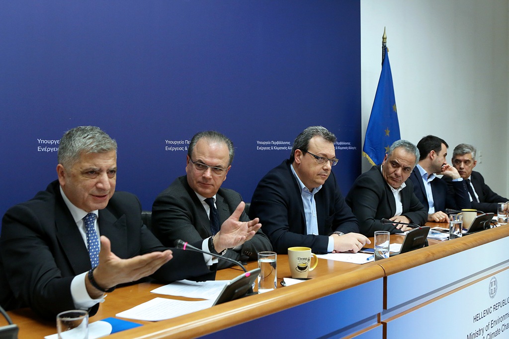 Κοινή Συνέντευξη Τύπου του Προέδρου της ΚΕΔΕ Γ. Πατούλη, του υπουργού ...