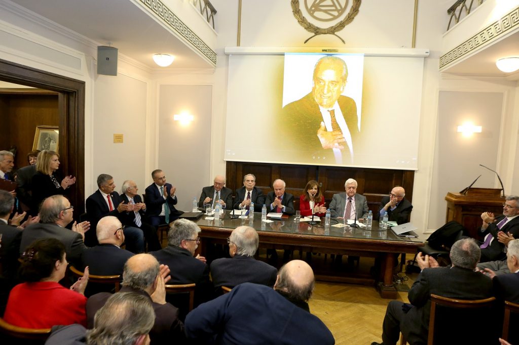 Στην τιμητική εκδήλωση του ΔΣΑ στη μνήμη του Ευ. Γιαννόπουλου ο Γ ...