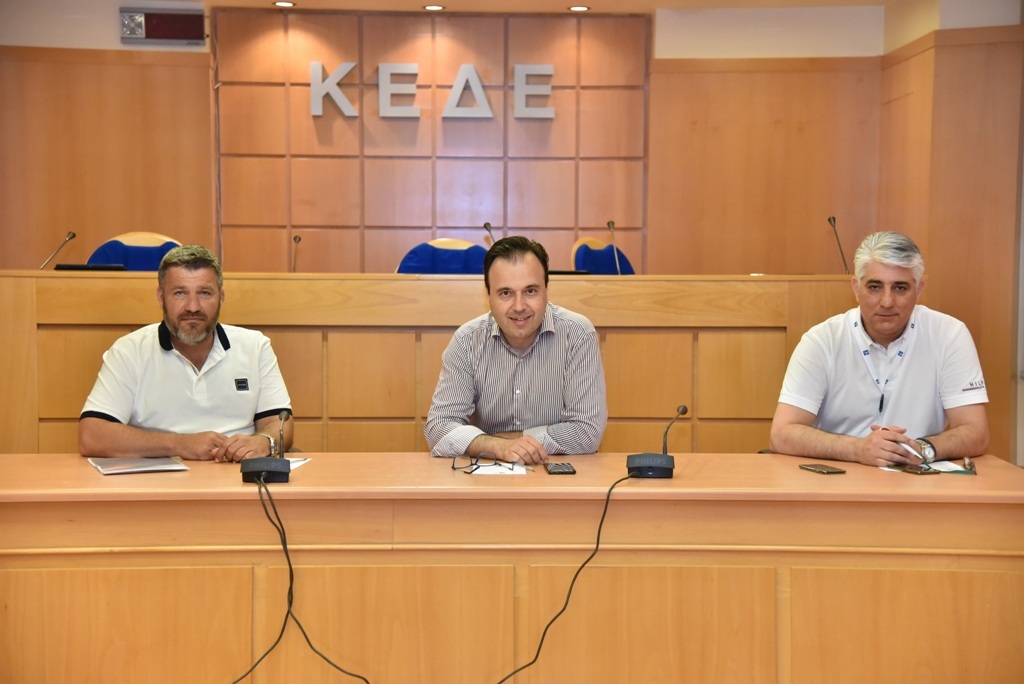 Συνάντηση της ΚΕΔΕ με το Προεδρείο της ΠΟΕ - ΟΤΑ - ΚΕΔΕ